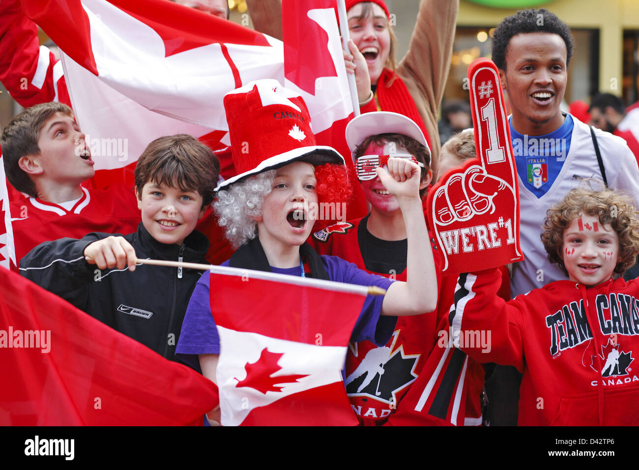 Canadian hockey fans during the 2010 Winter Olympics, Vancouver, Canada ...