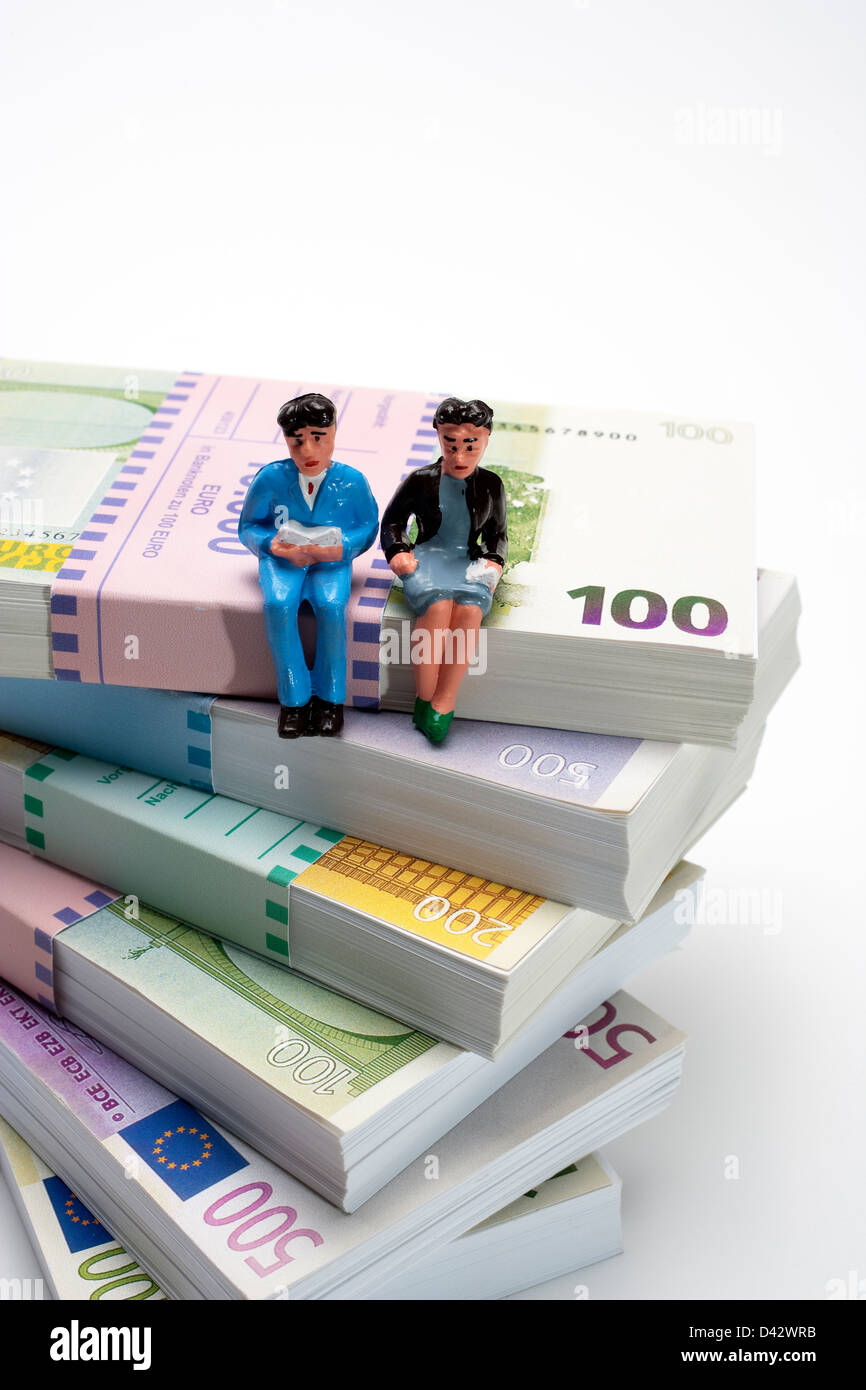 Stacked bank notes hi-res stock photography and images - Alamy