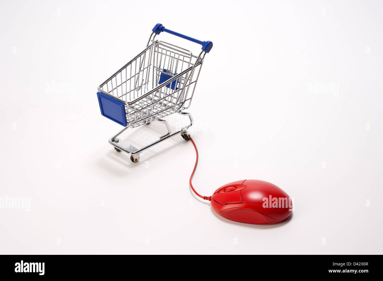 Online symbol hi-res stock photography and images - Alamy