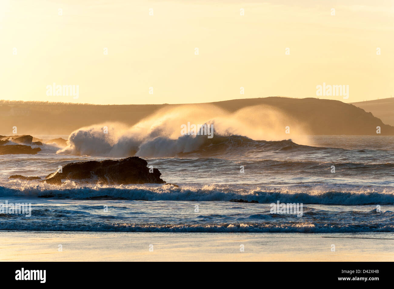 Seaside waves hi-res stock photography and images - Alamy