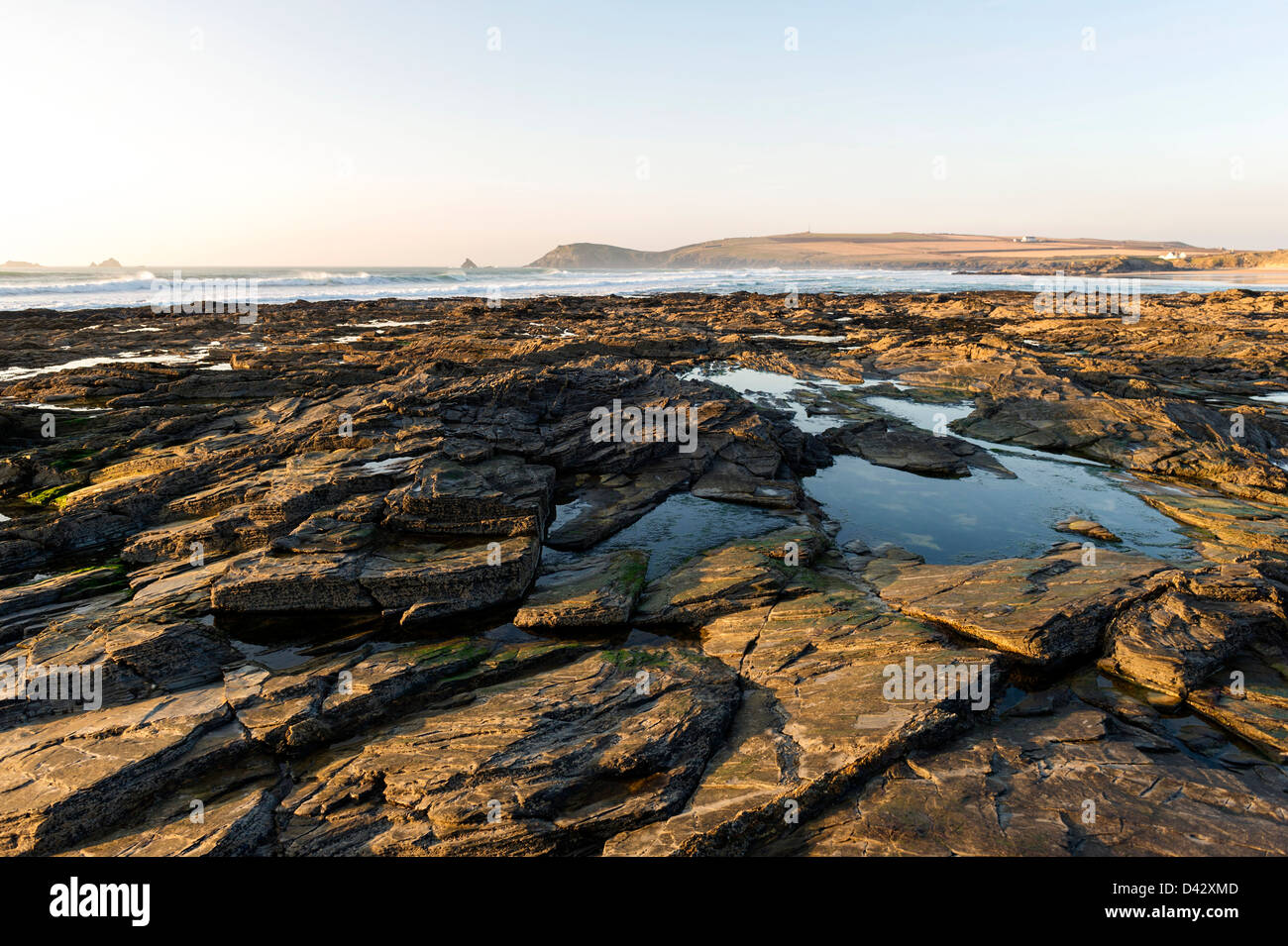 Rock pools at low tide at Constantine Bay in Cornwall Stock Photo - Alamy