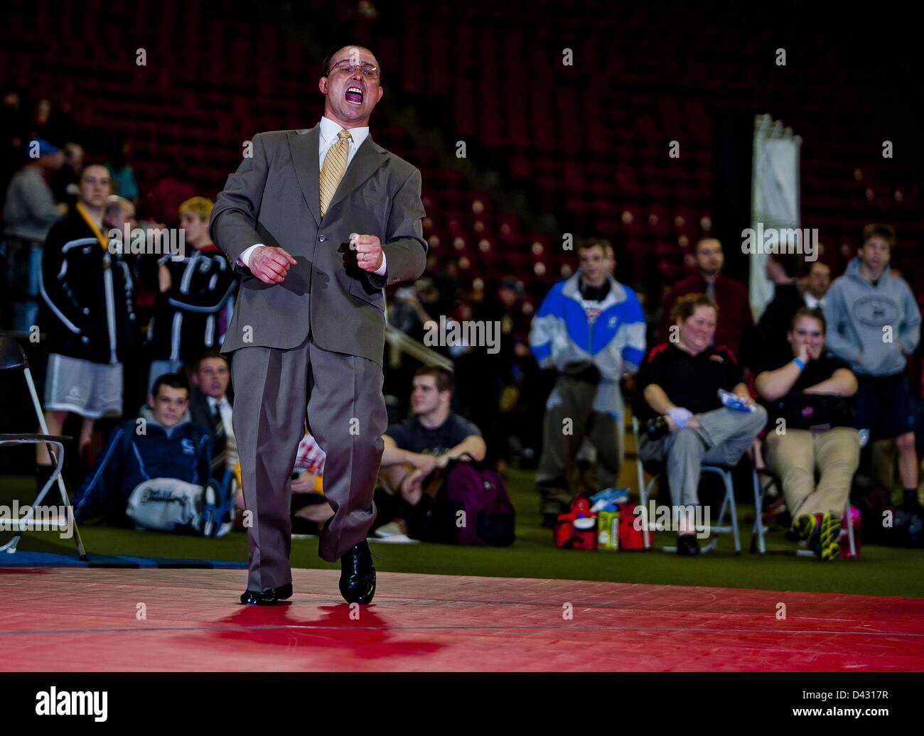 College wrestler hi-res stock photography and images - Alamy