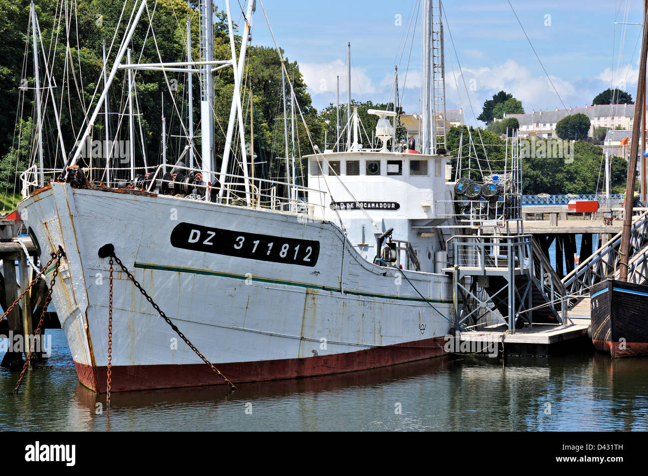 Coaster ship hi-res stock photography and images - Alamy