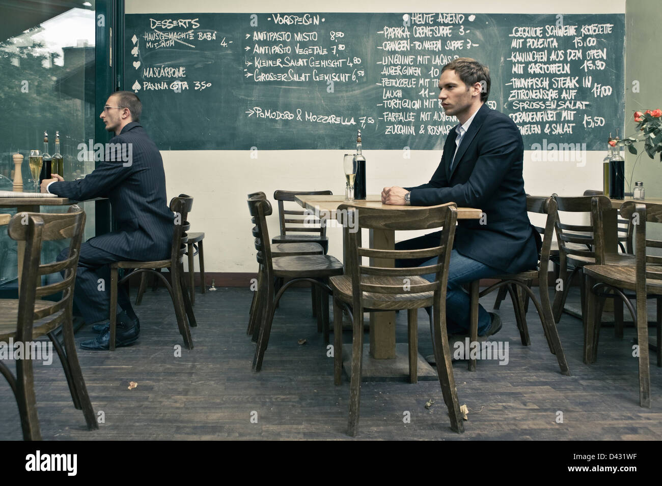 Horizontal men waiting hi-res stock photography and images - Alamy