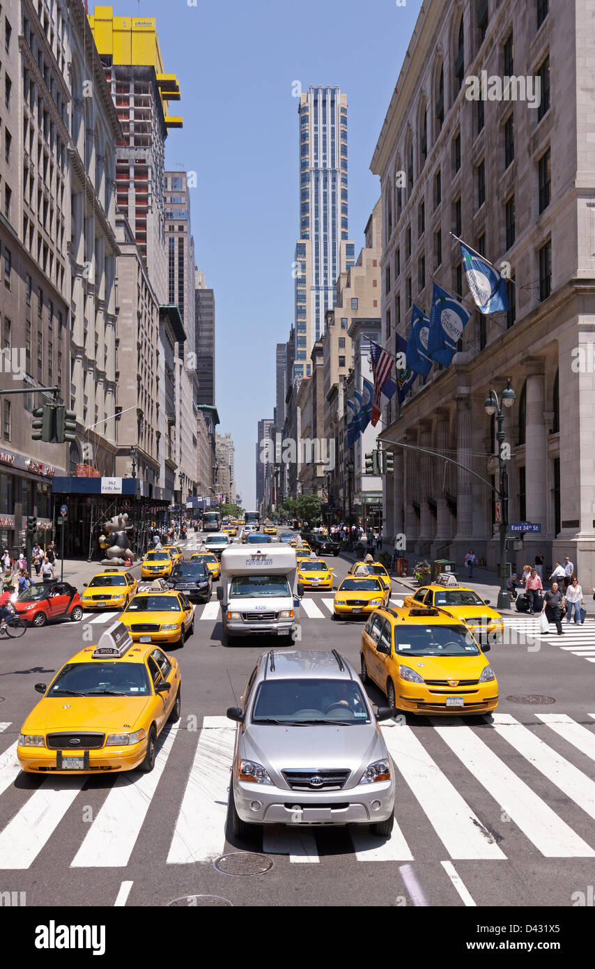 traffic in Manhattan, New York City, USA Stock Photo - Alamy