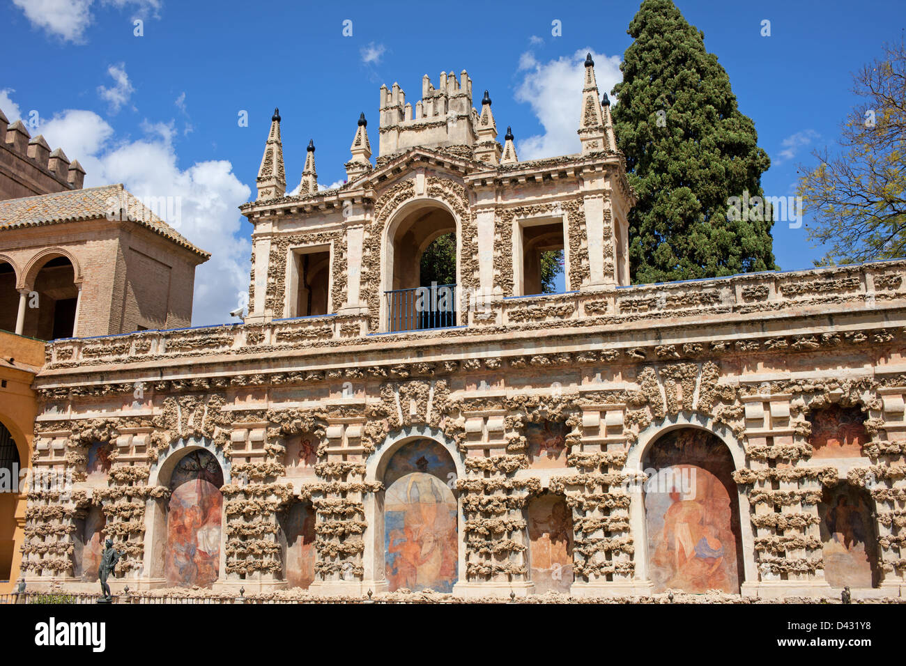 Grotesque Gallery (Galeria del Grutesco) in Reales Alcazares Garden of ...
