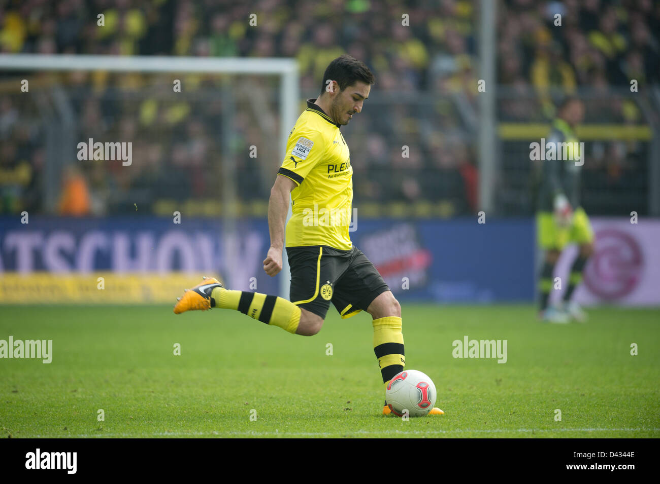 Dortmund's Ilkay Gündogan plays the ball during the German Bundesliga ...