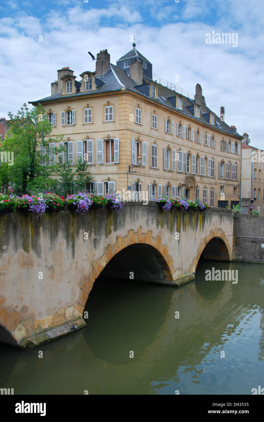 Bridge over moselle river hi-res stock photography and images - Alamy