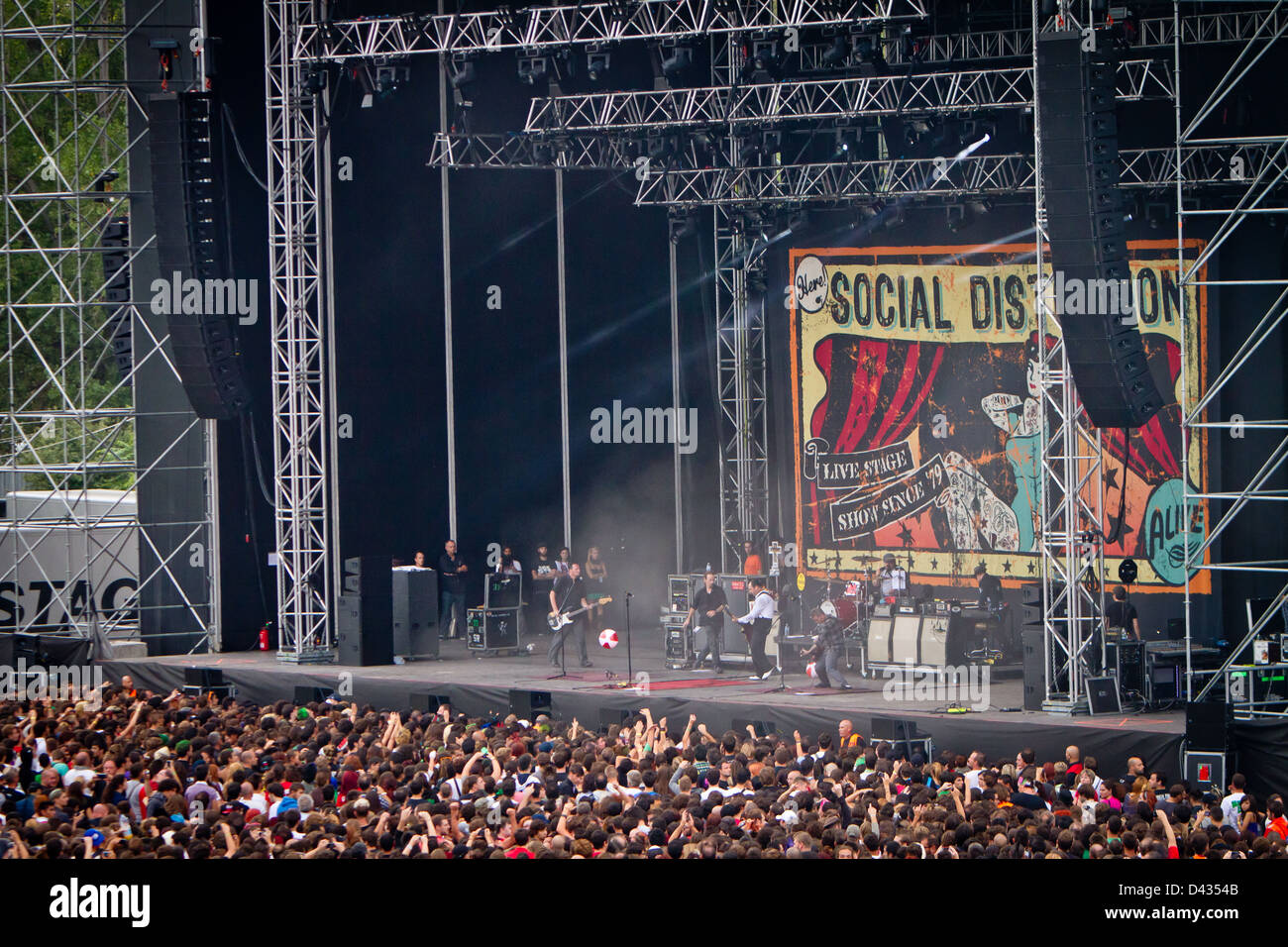 Social distortion hi-res stock photography and images - Alamy