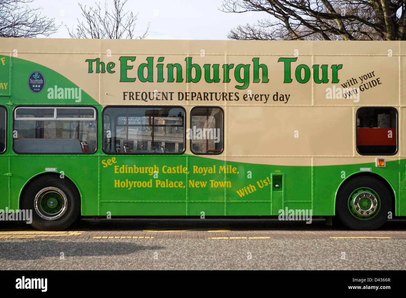 Edinburgh Bus Tour Stock Photo - Alamy