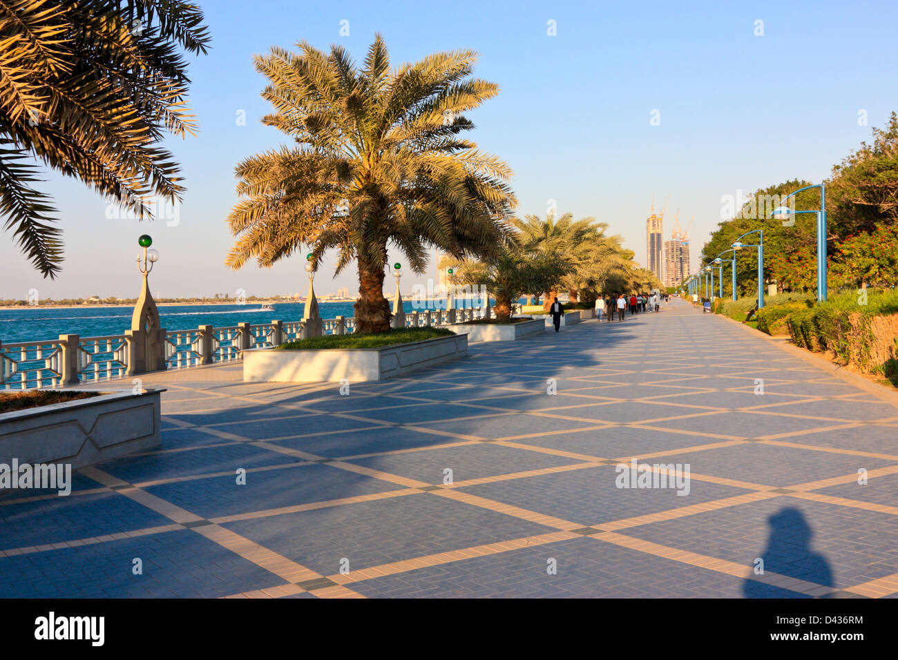 The corniche of Abu Dhabi, United Arab Emirates Stock Photo - Alamy