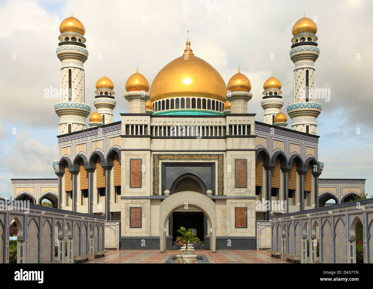 Brunei, Gadong, Jame'Asr Hassanil Bolkiah, Mosque Stock Photo - Alamy
