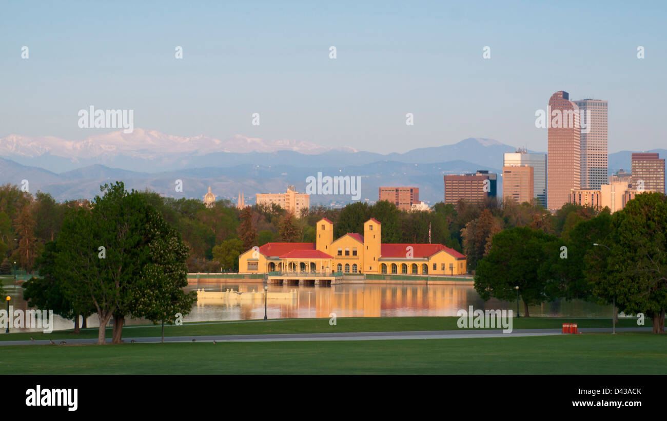 Denver skyline at sunrise Stock Photo - Alamy