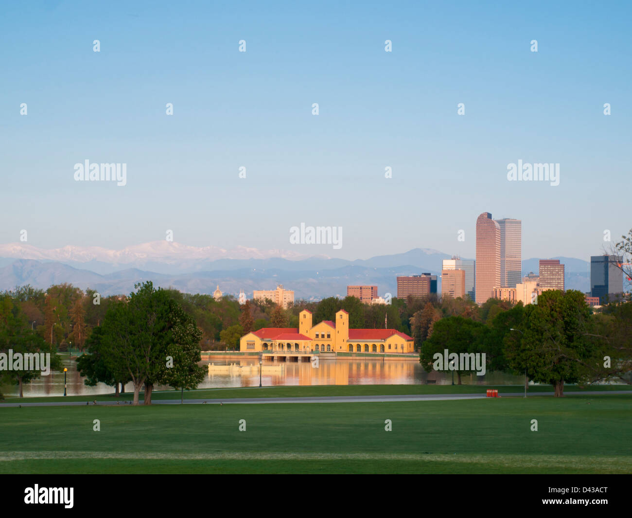Denver skyline at sunrise Stock Photo - Alamy