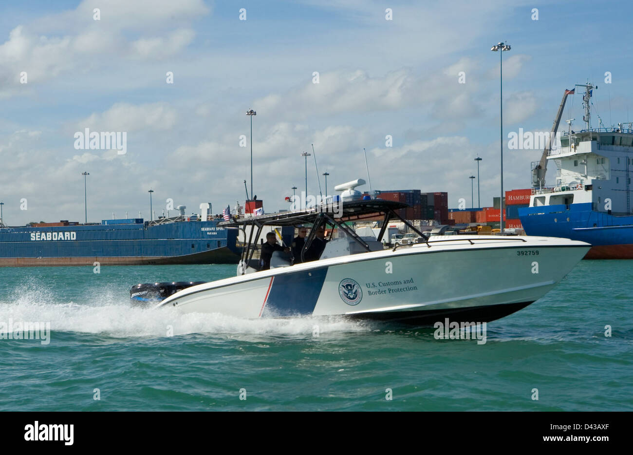 U s customs border protection aircraft hi-res stock photography and ...