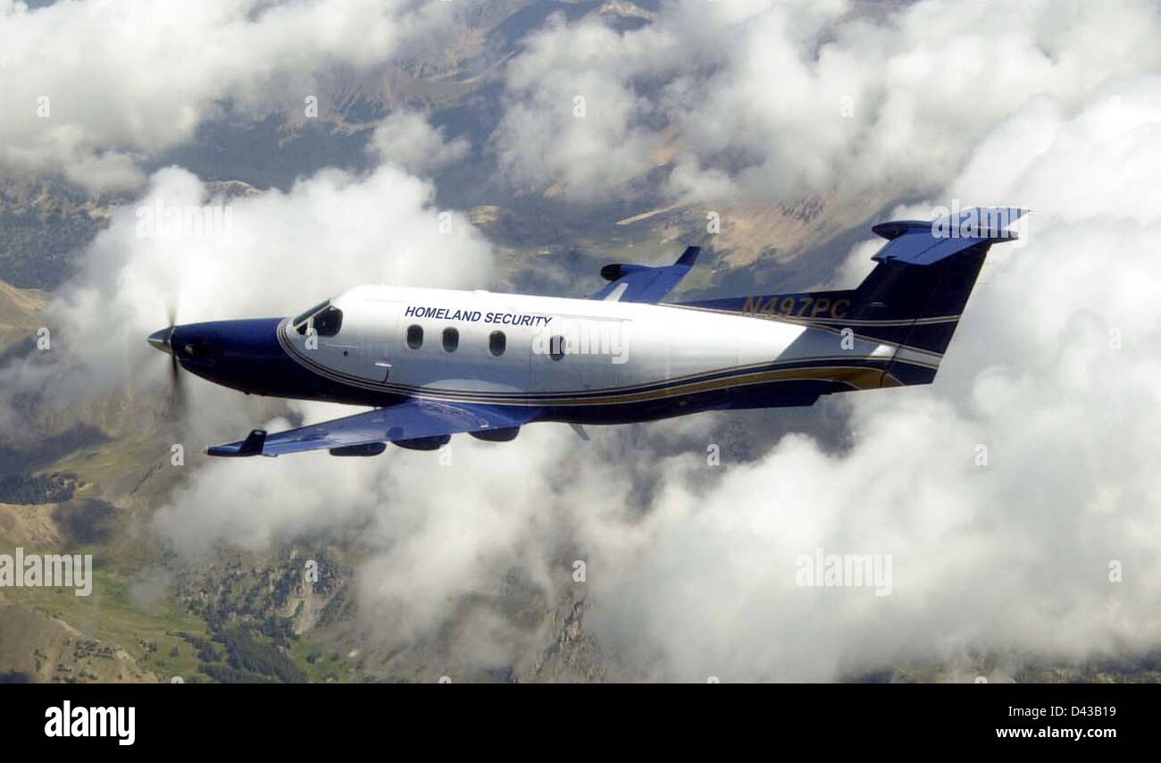 Us border patrol aircraft hi-res stock photography and images - Alamy