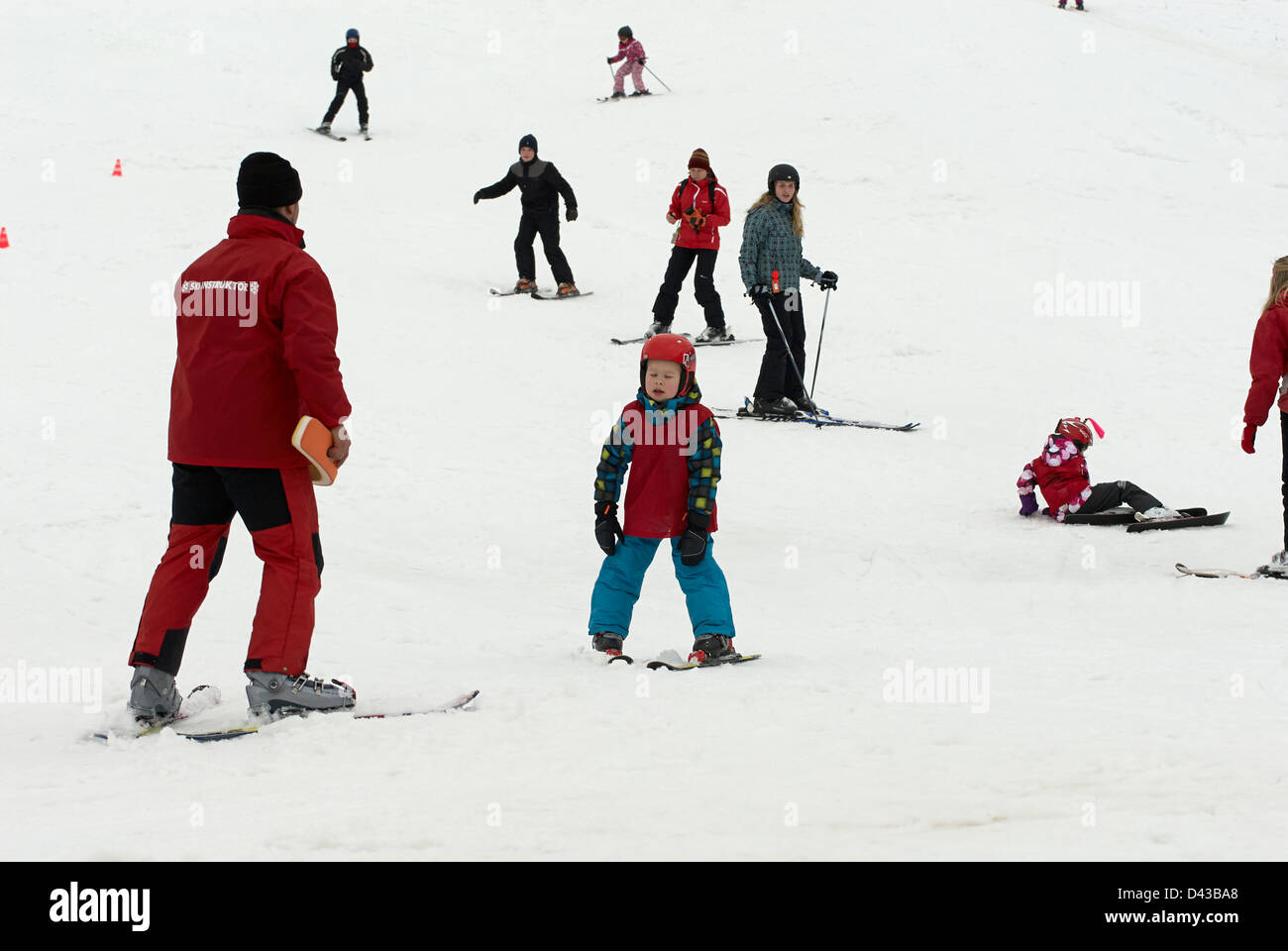 Practice skiing hi-res stock photography and images - Alamy