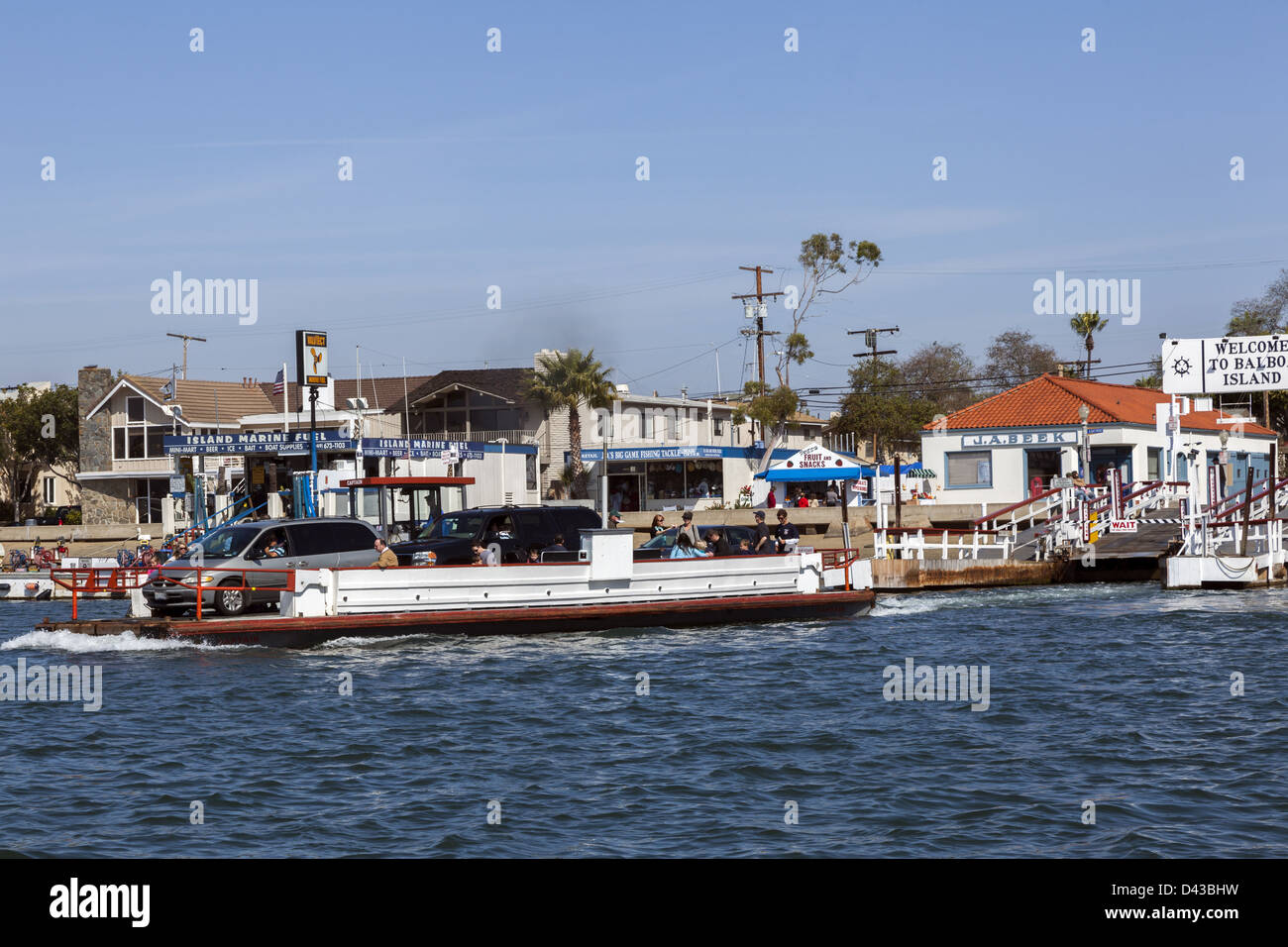 Car ferry beach hi-res stock photography and images - Alamy