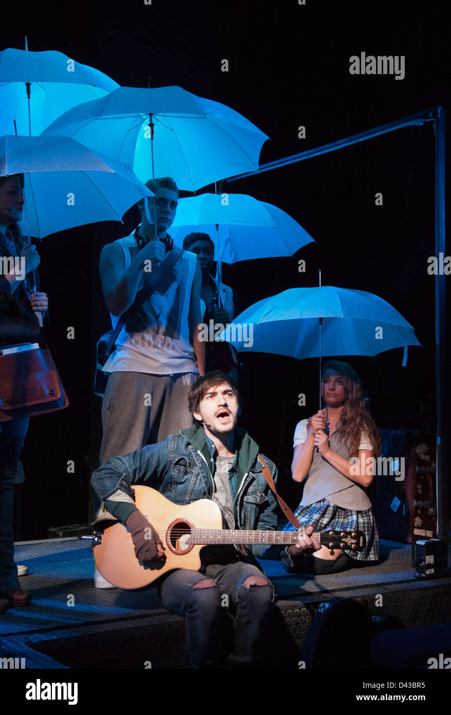 LIFT, new musical featuring young British actors at the Soho Theatre ...