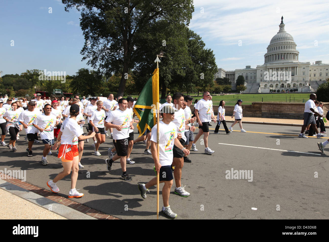 Torch run hi-res stock photography and images - Alamy