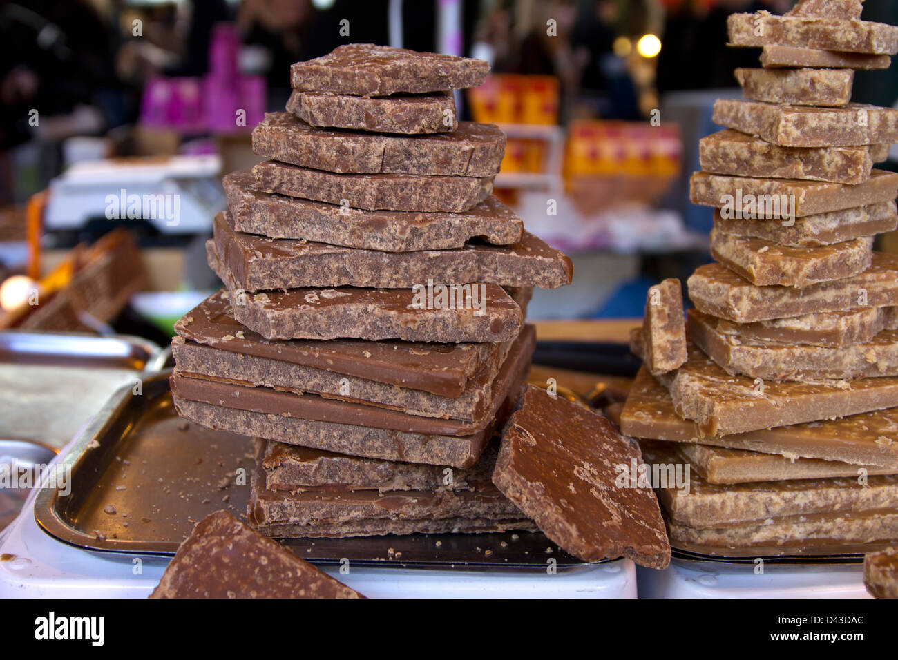 Chocolate bars for cooking Stock Photo - Alamy