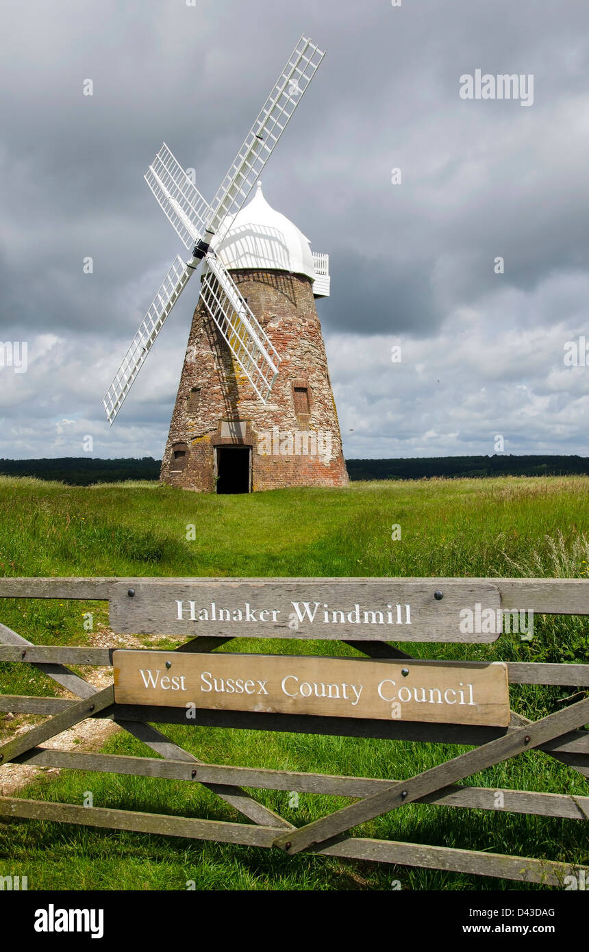 Halnaker Windmill in West Sussex Stock Photo - Alamy Halnaker Windmill in West Sussex Stock Photo - Alamy