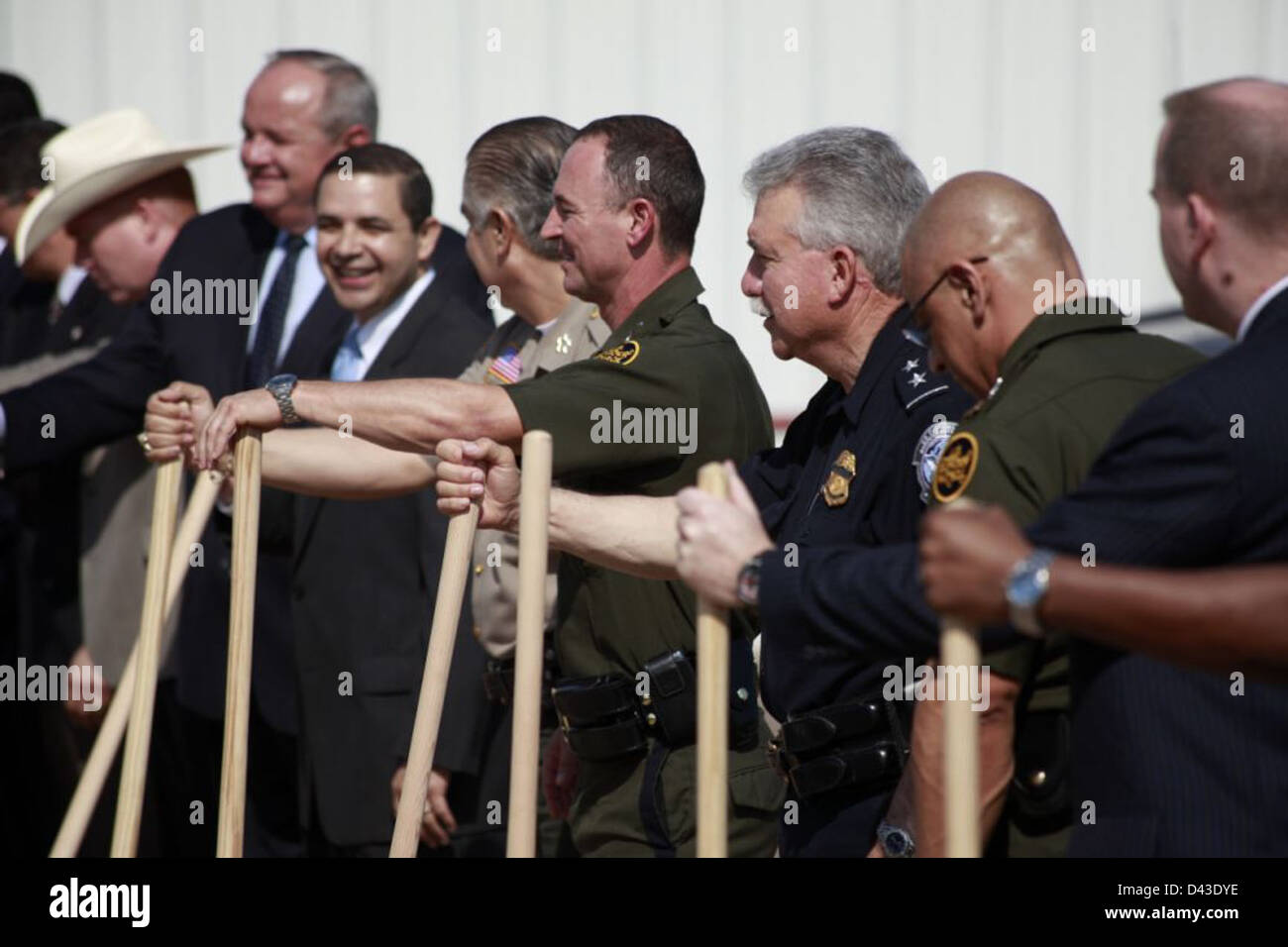 On the U.S.-Mexico border in Laredo, Texas, Border Patrol Agents and U ...