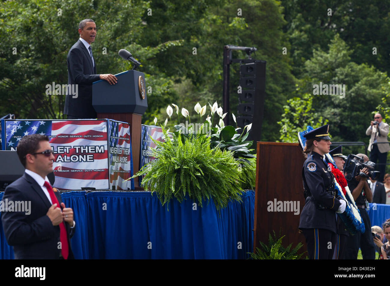 National police memorial on hi-res stock photography and images - Alamy