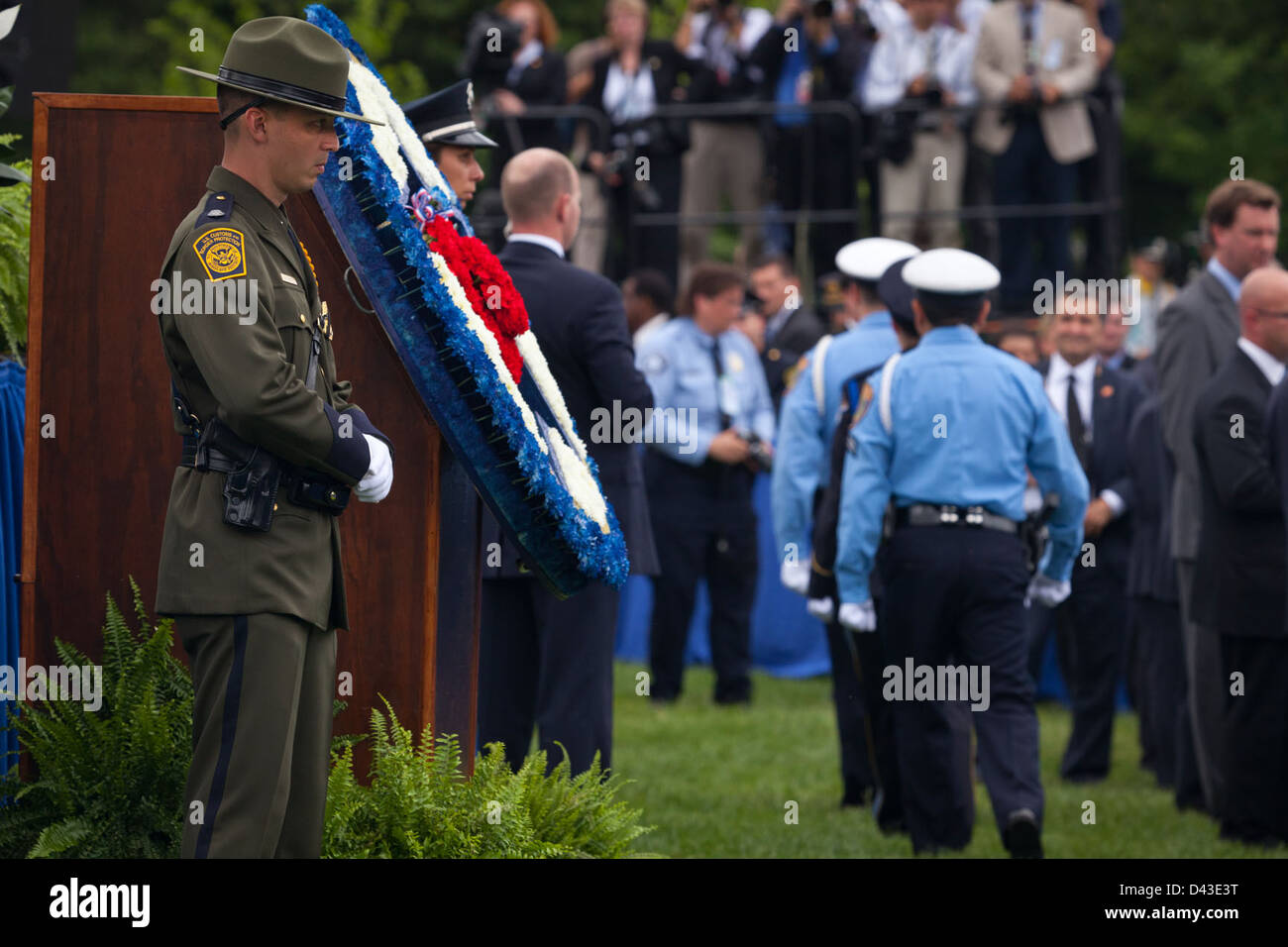 The National Peace Officer's Memorial honors law enforcement officers ...
