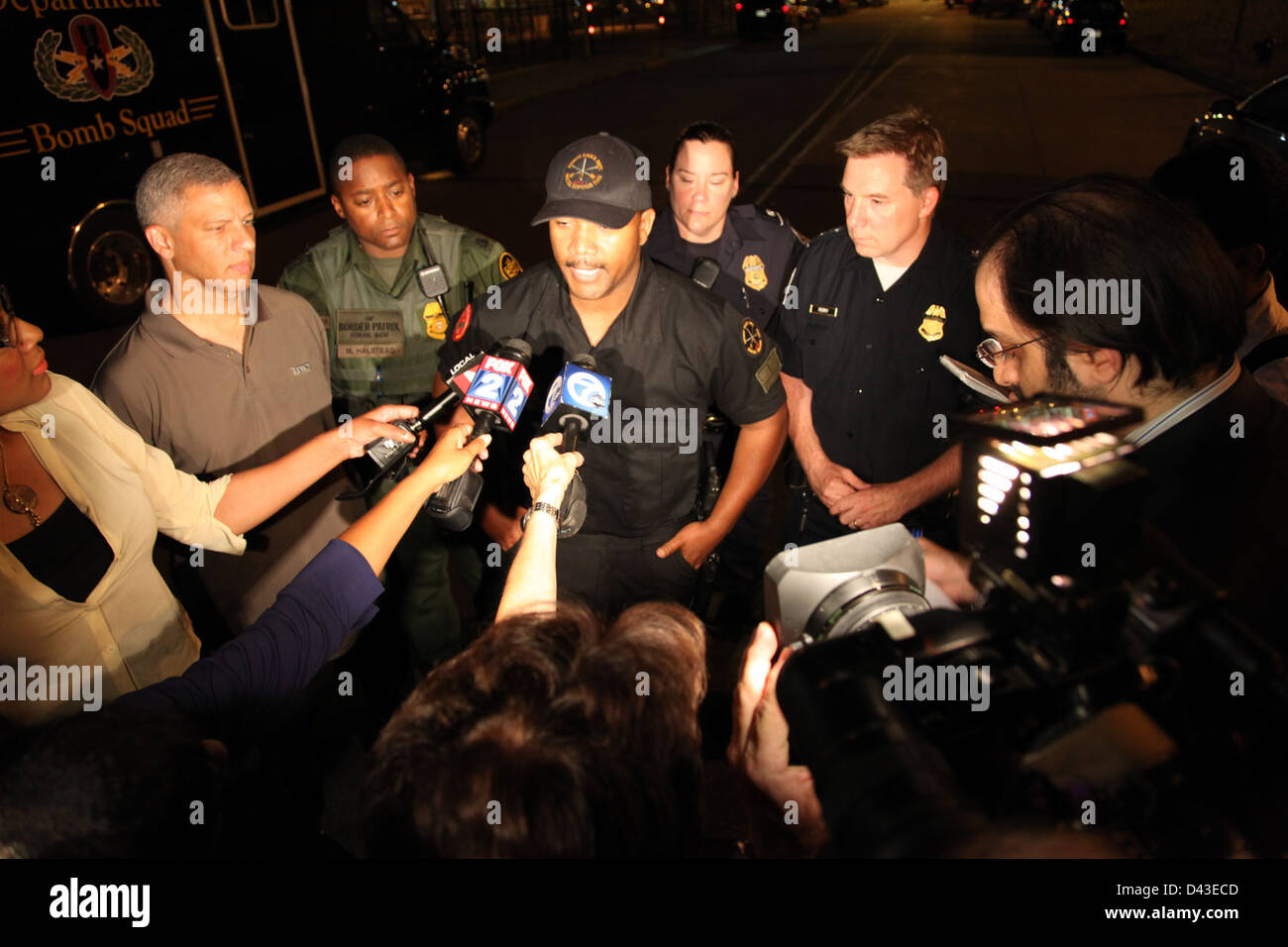 Ambassador Bridge Bomb Call Stock Photo - Alamy