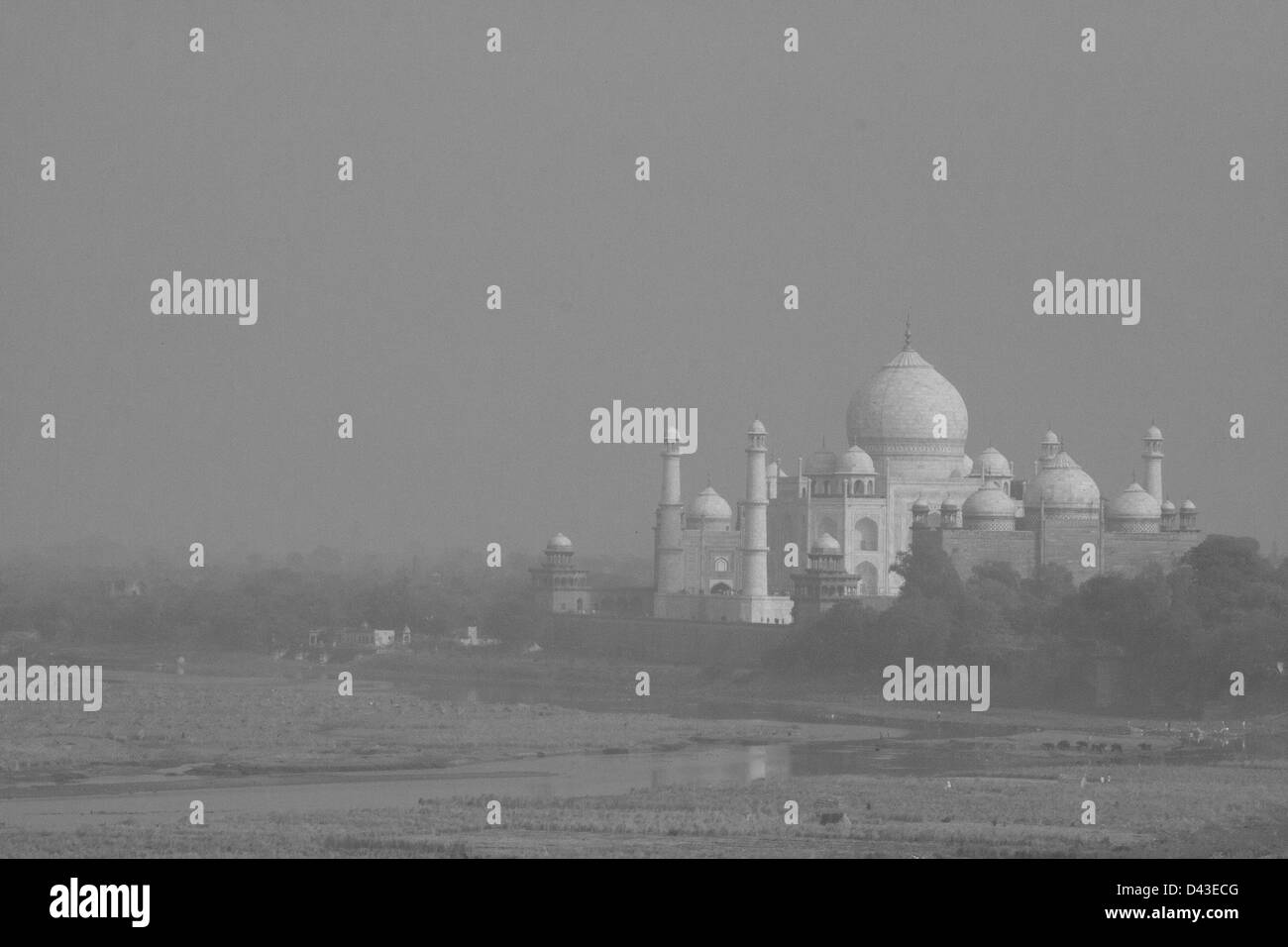 Taj Mahal on the banks of the Yamuna River as viewed from Agra Fort ...