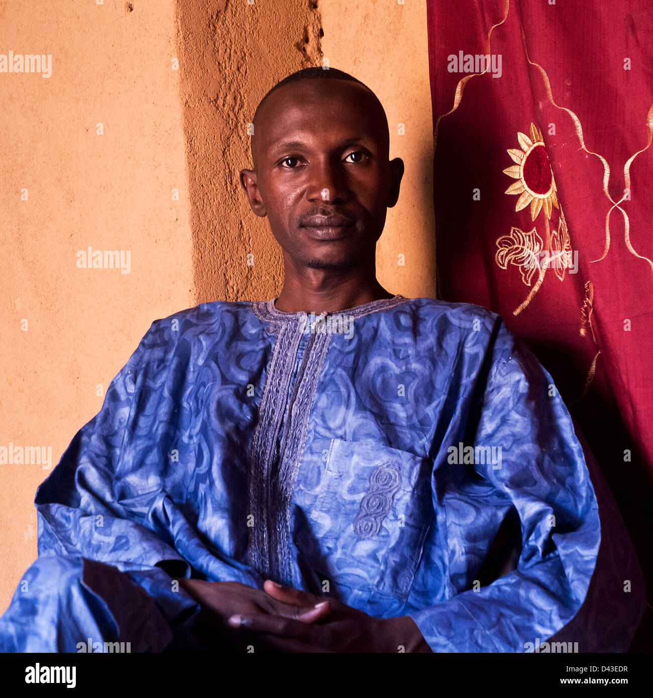 Man from niger hi-res stock photography and images - Alamy