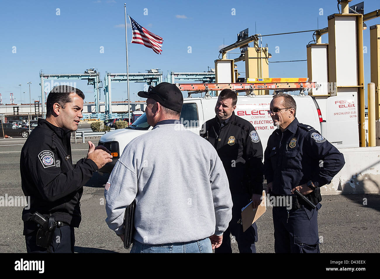 U.s. customs and border protection port hi-res stock photography and ...