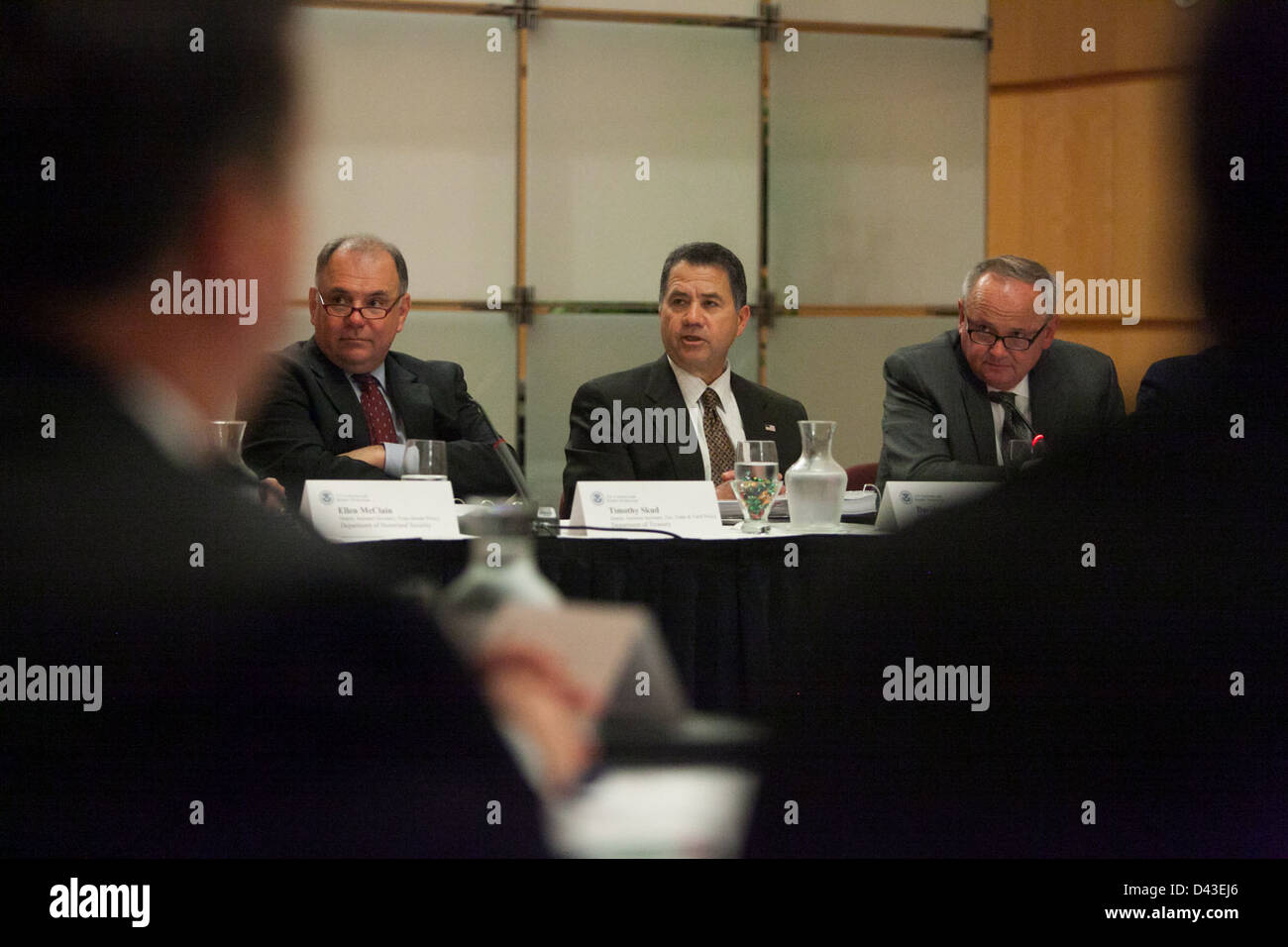 U s customs border protection deputy hi-res stock photography and ...