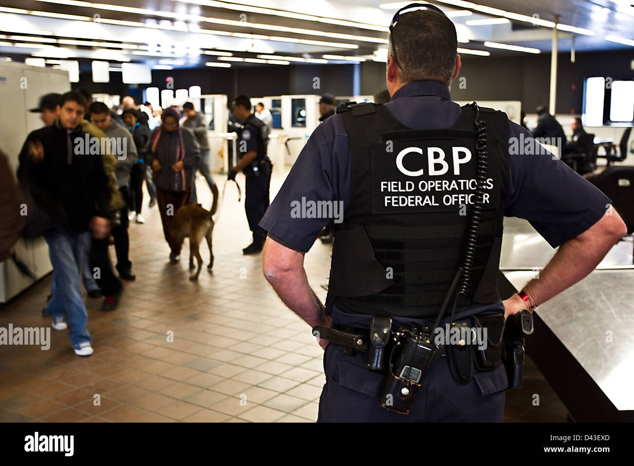 The image captures U.S. federal law enforcement officers from the ...