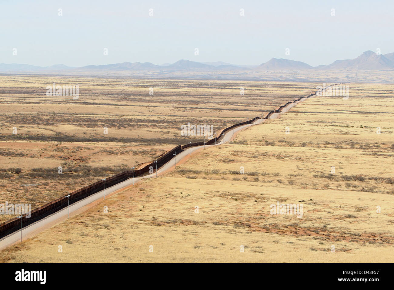 U.S. Customs & Border Protection Southwest Border Arizona Fence Line ...