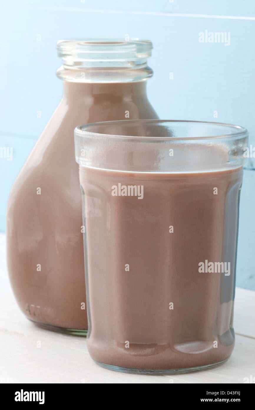 Delicious nutritious fresh chocolate pint hi-res stock photography and ...