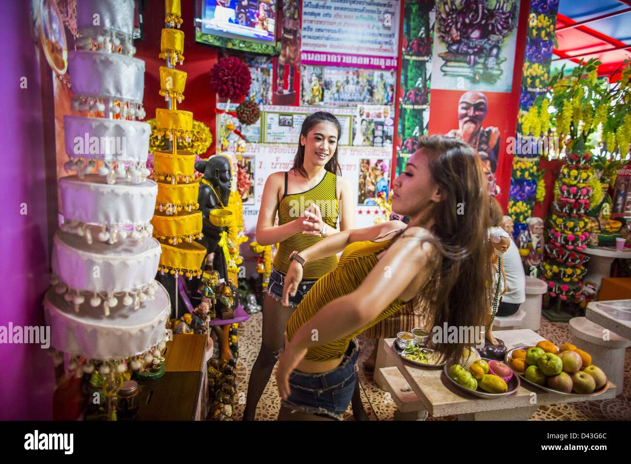 Sexually suggestive hi-res stock photography and images - Alamy