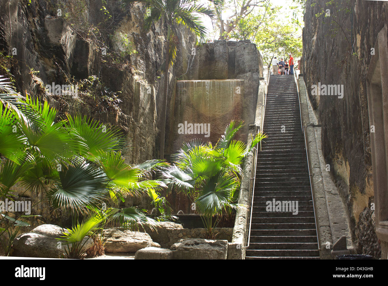 The Queen's Staircase in Nassau, The Bahamas Stock Photo - Alamy