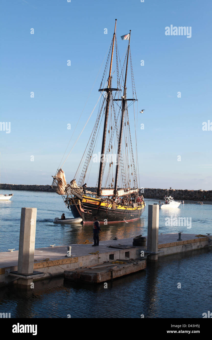1770s ship hi-res stock photography and images - Alamy