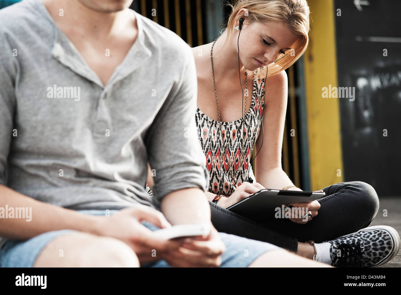 Headless couple hi-res stock photography and images - Alamy