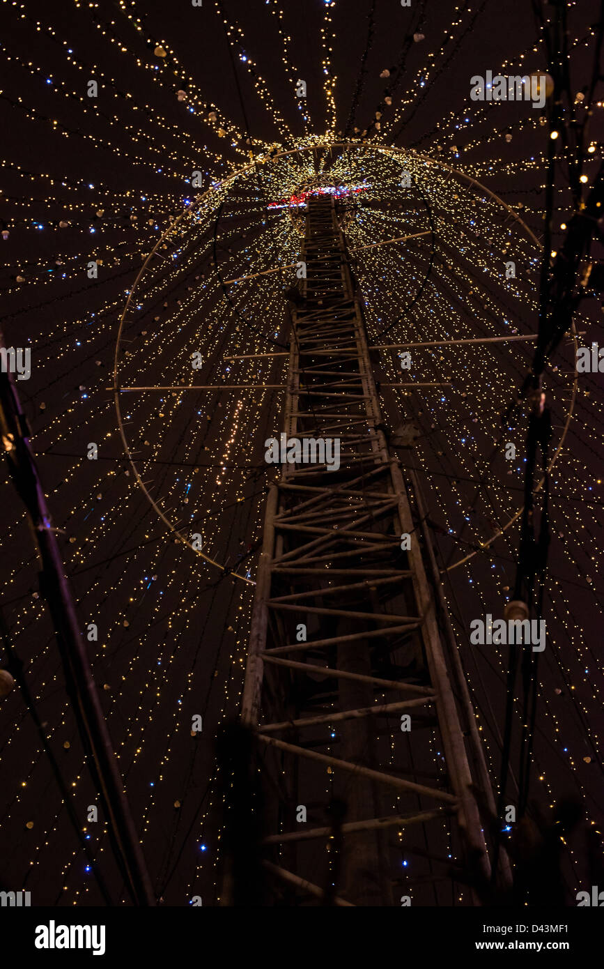 Large illuminated holiday installation hi-res stock photography and ...