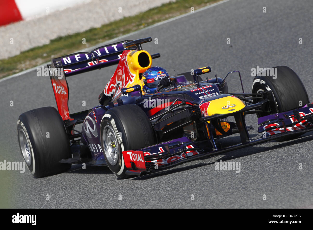 Motorsports: FIA Formula One World Championship 2013, Tests in ...