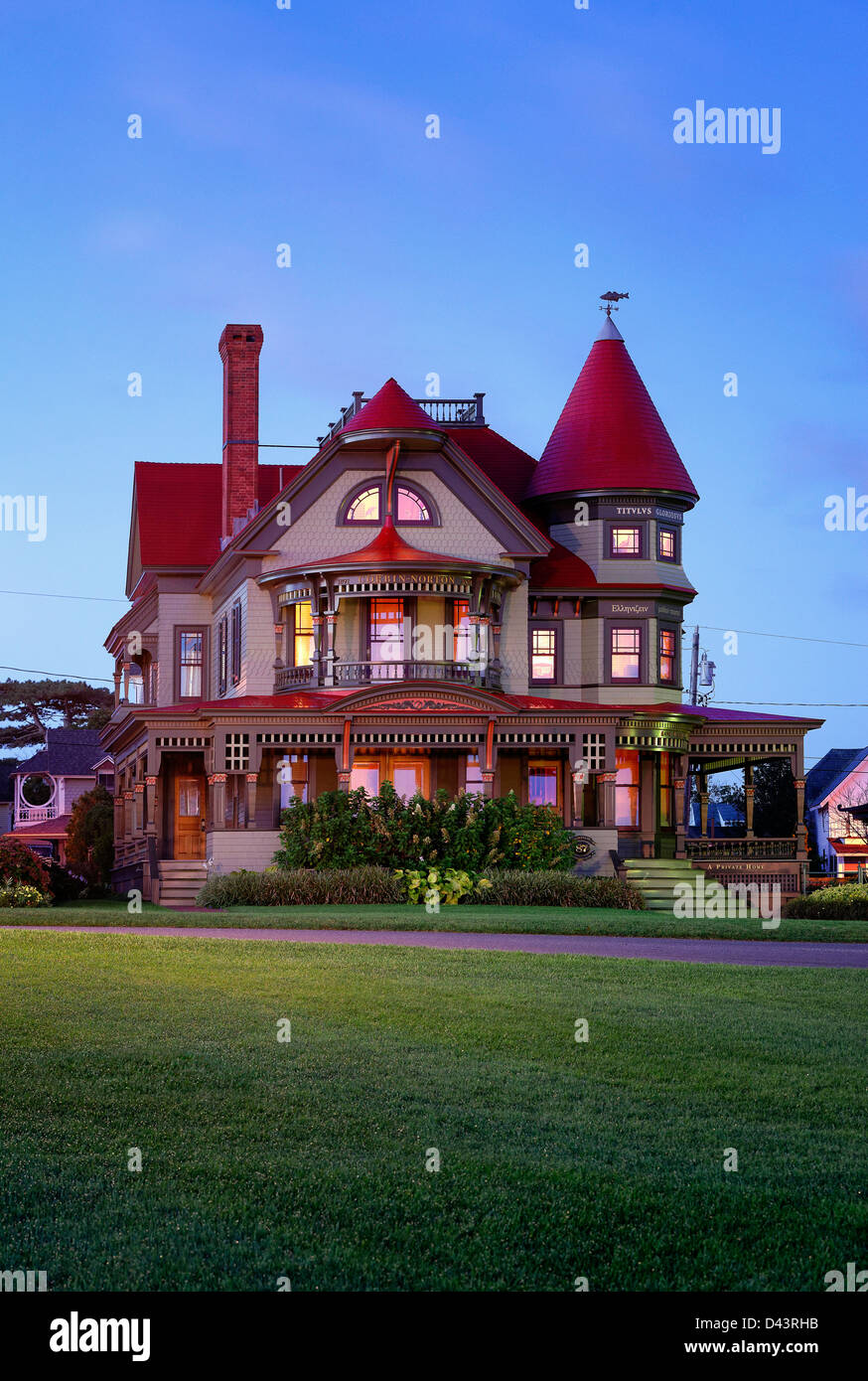 Victorian home exterior hi-res stock photography and images - Alamy