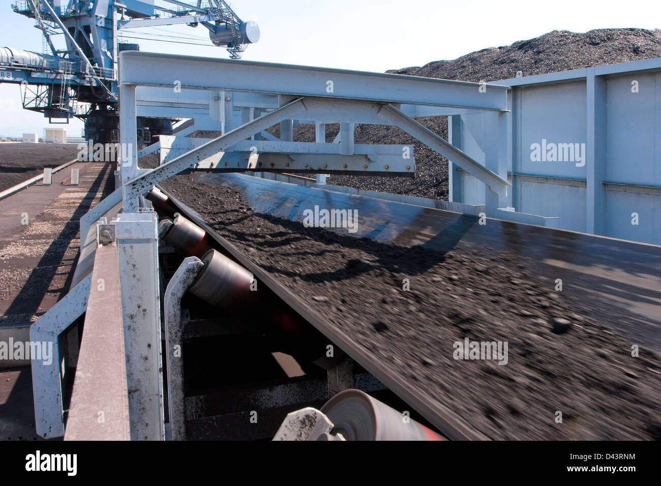 Machine belt transporting the mass of lignite to the tower plant for ...
