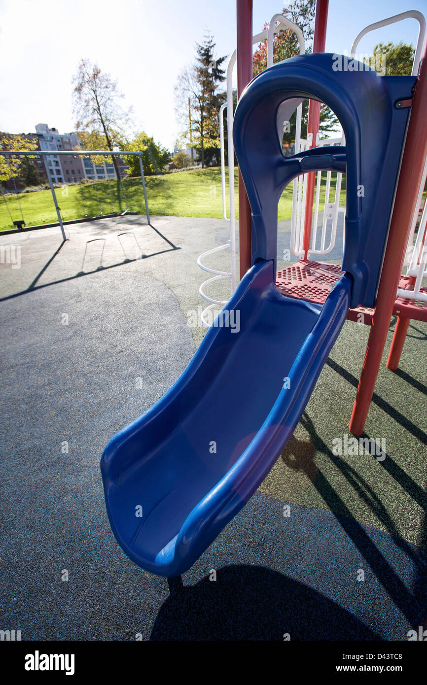 Playground slide without people hi-res stock photography and images - Alamy