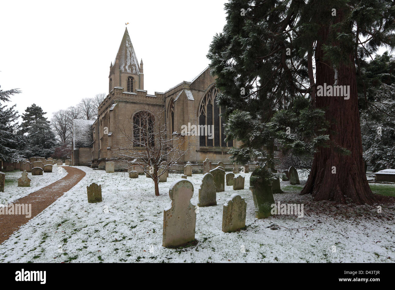 Village scenes hi-res stock photography and images - Alamy