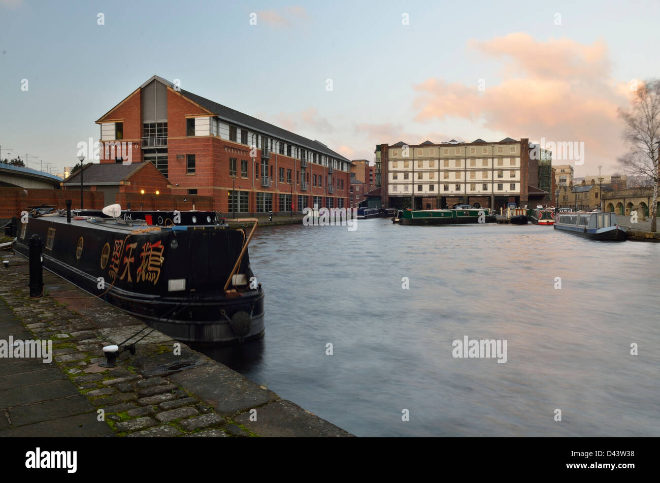 Sheffield Victoria Quays Canal Basin - Sheffield, England, UK Stock ...