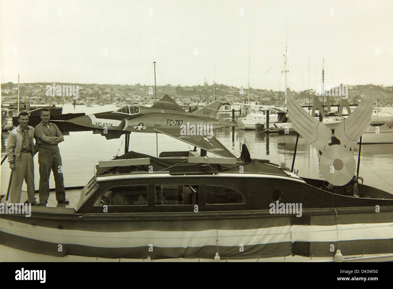 Convair aircraft hi-res stock photography and images - Alamy