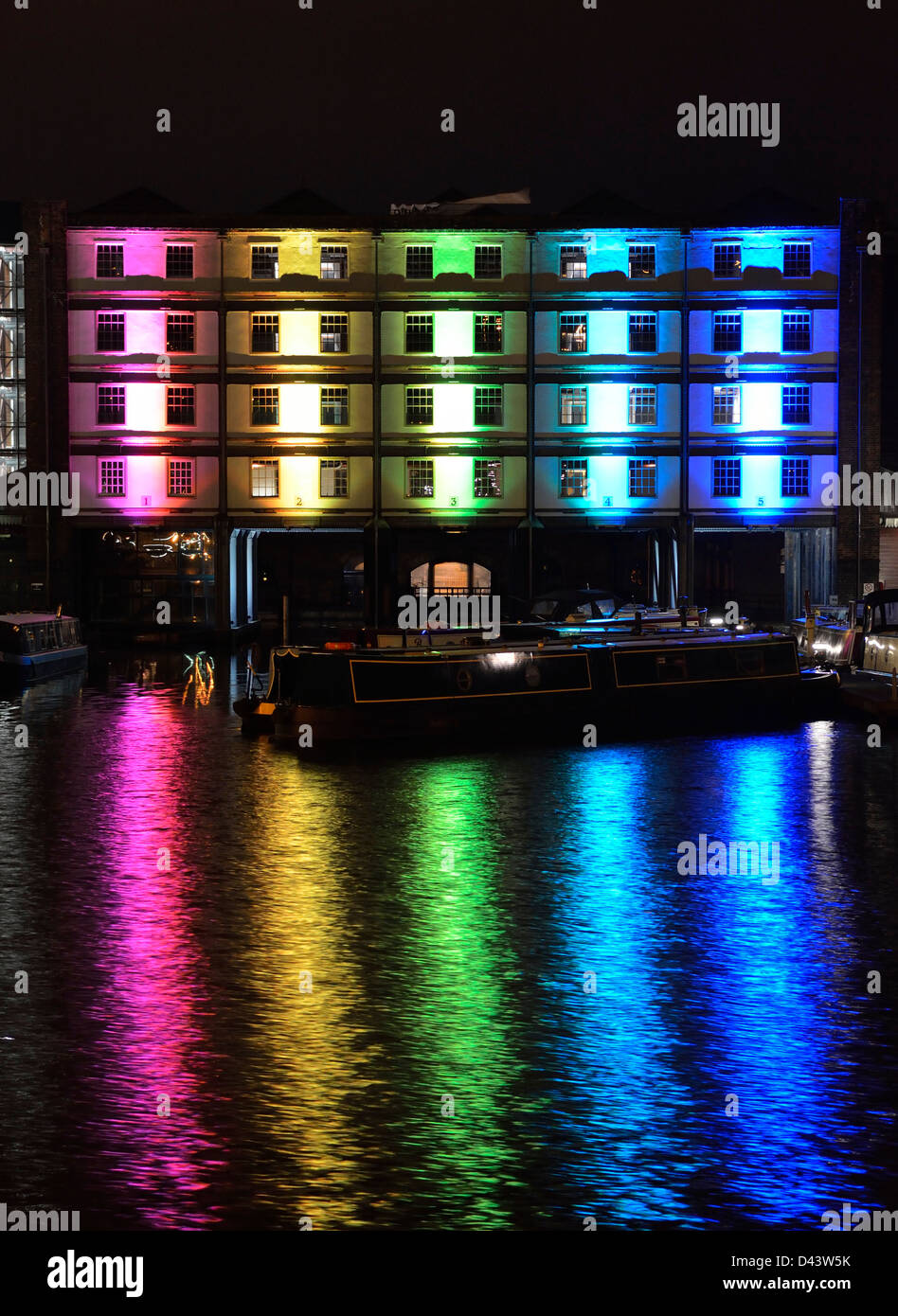 Grade II listed Straddle Warehouse at the Sheffield Victoria Quays ...